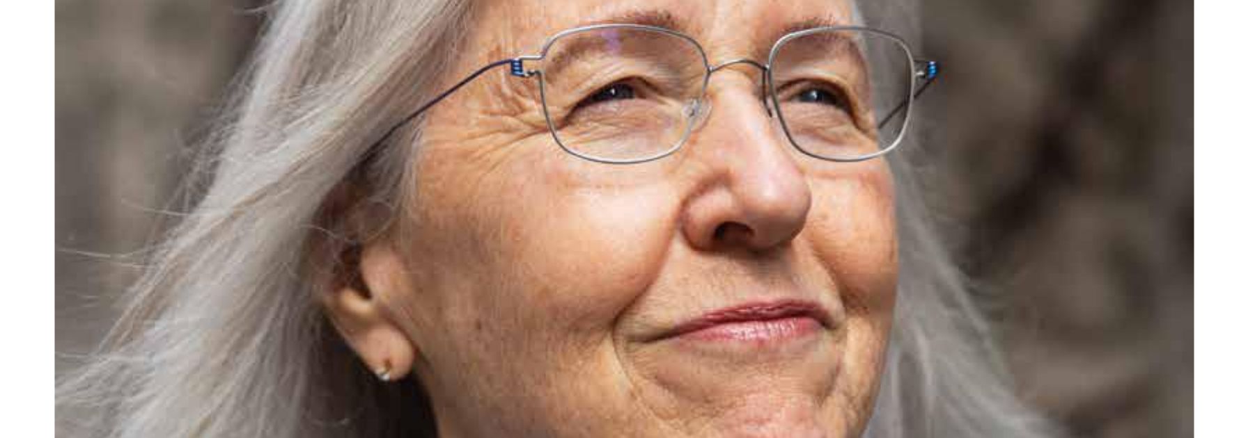 Revista Universitaria | Elizabeth Horan, biógrafa de Gabriela Mistral ...